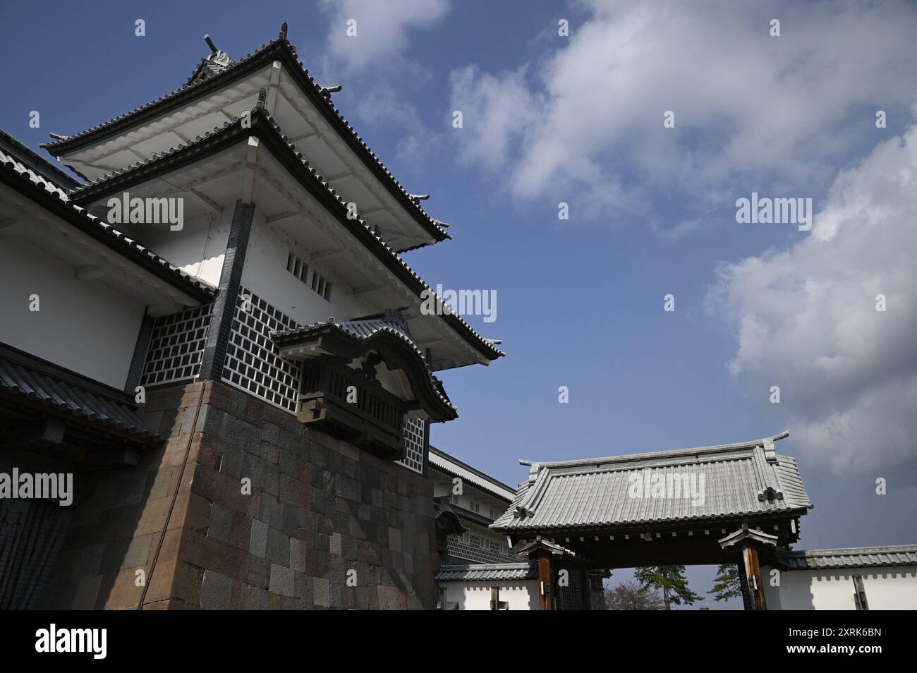 Landscape with scenic view of the Hashizume-mon Tsuzuki Yagura ...