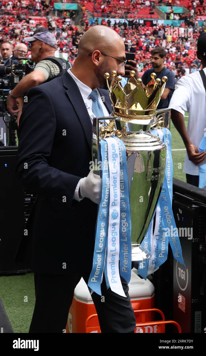 Community shield trophy 2024 hi-res stock photography and images - Alamy