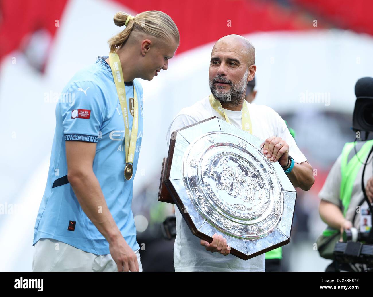 Erling haaland and pep guardiola hi-res stock photography and images ...