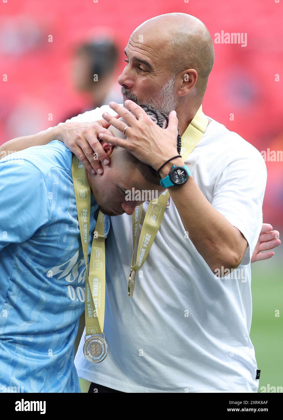 Kalvin phillips pep guardiola hi-res stock photography and images - Alamy