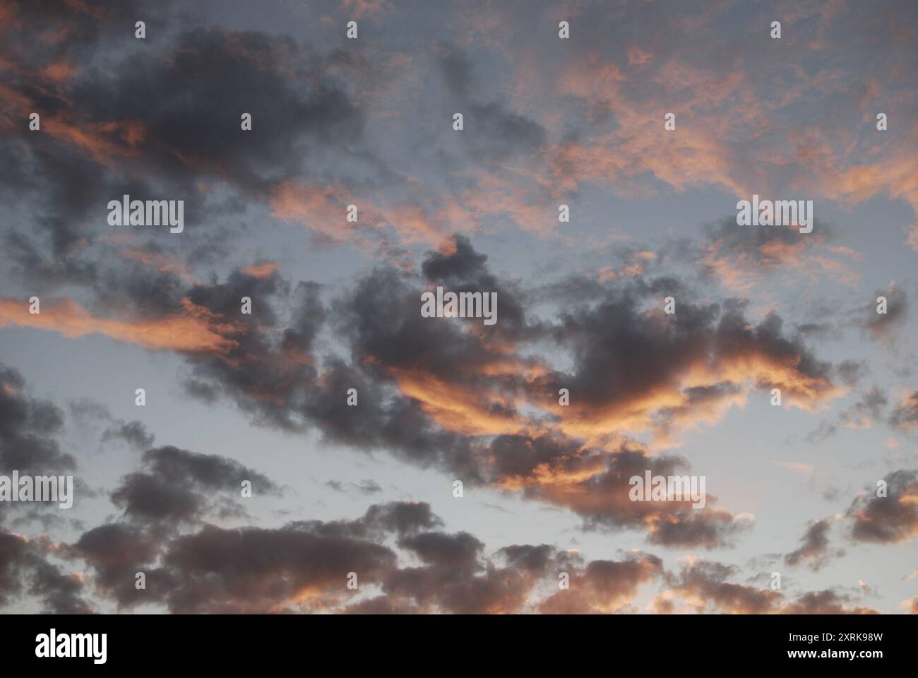Meterology - natural dramatical atmospheric cloud formations ...