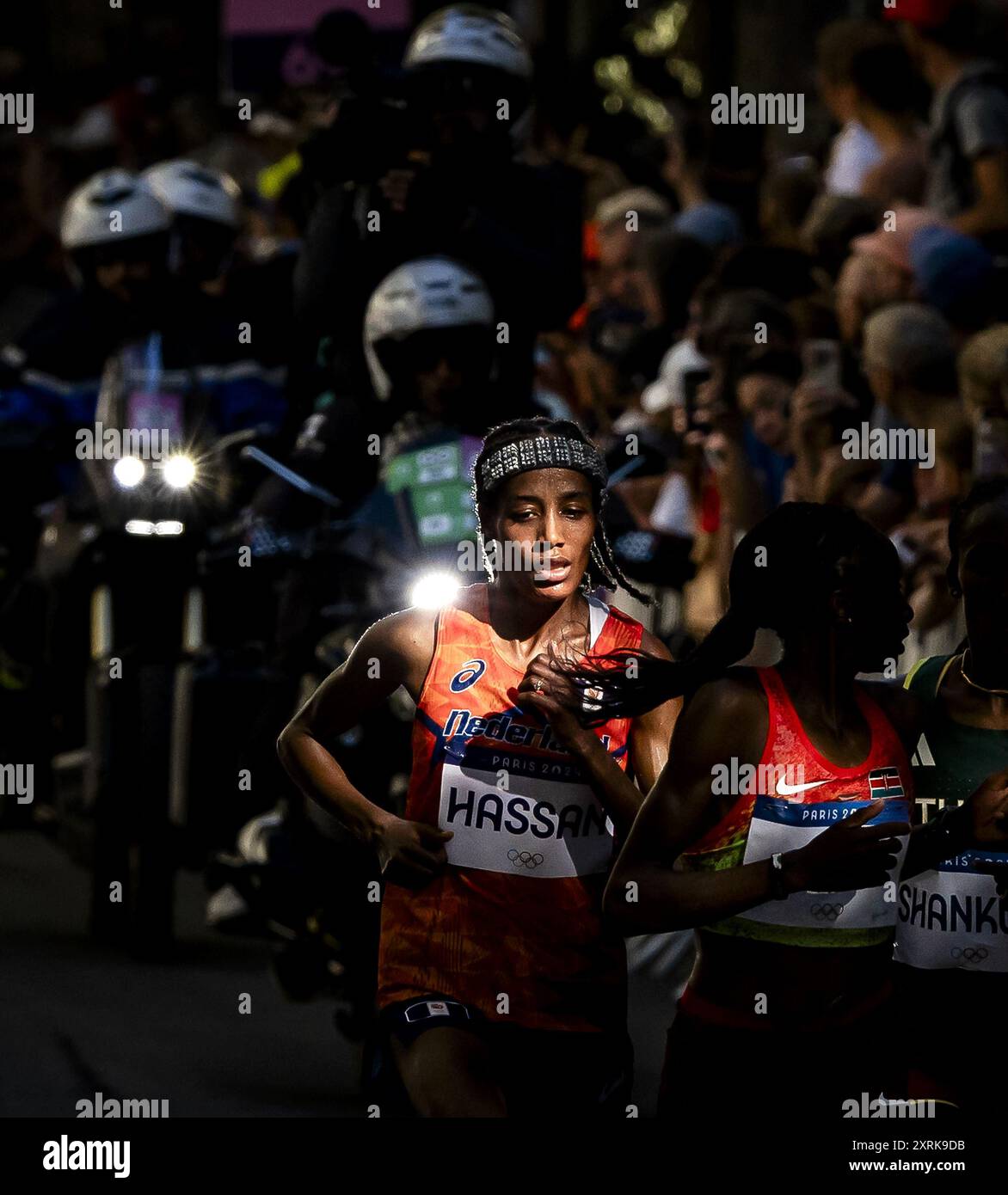 PARIS - Sifan Hassan during the women's marathon at the Olympic Games ...