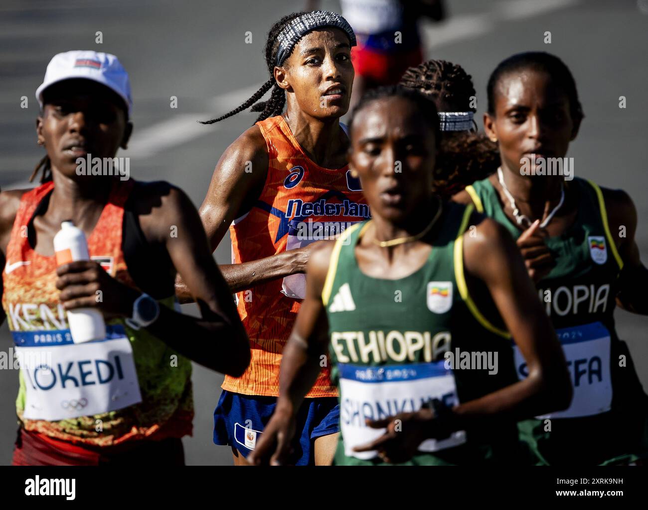 PARIS - Sifan Hassan during the women's marathon at the Olympic Games ...