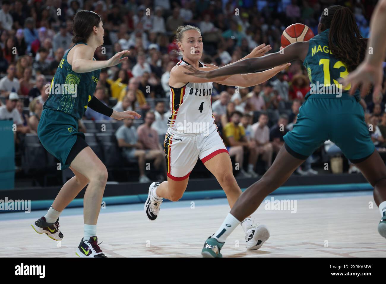 Paris, France. 11th Aug, 2024. Belgium's Elise Ramette fights for the ...