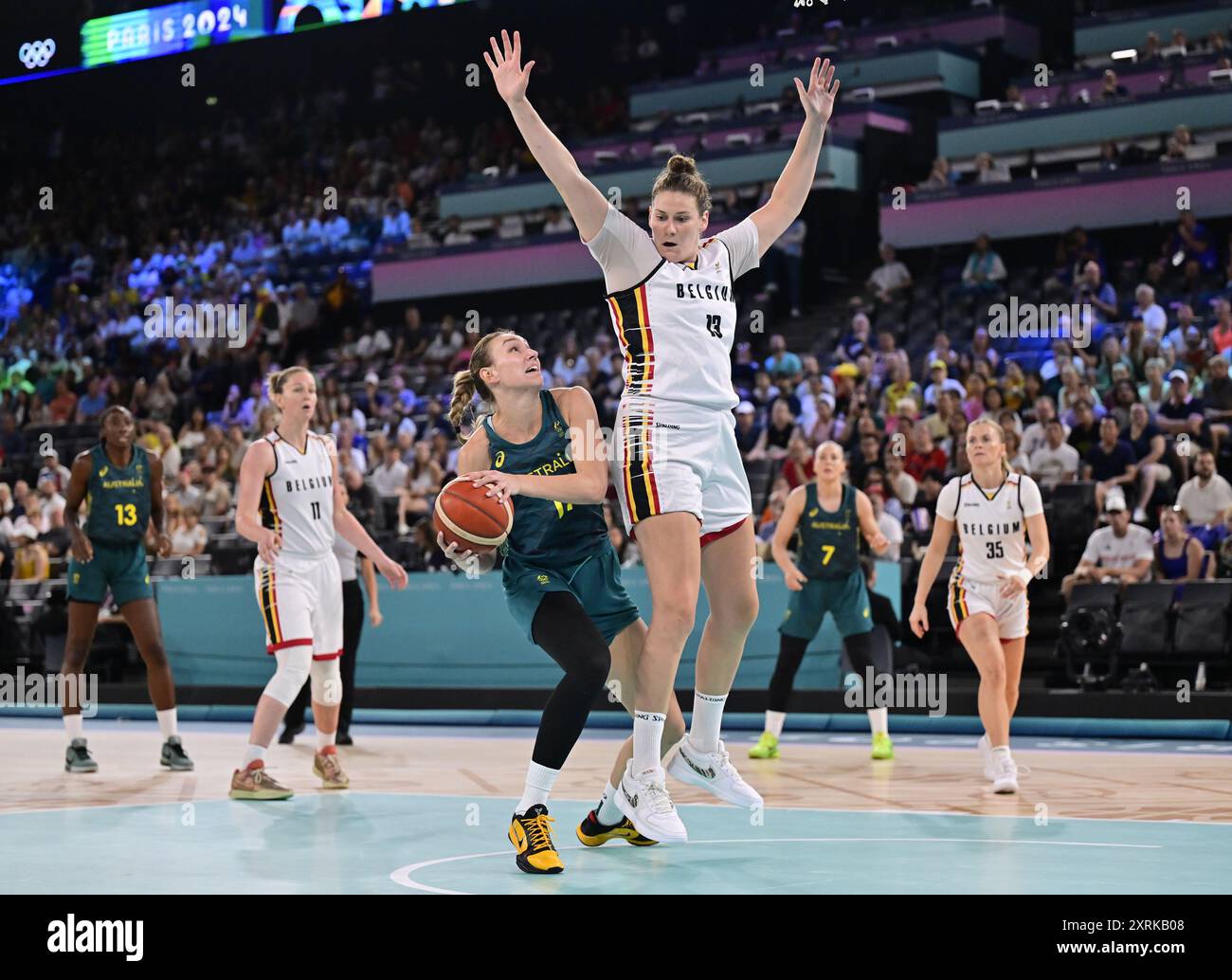 Paris, France. 11th Aug, 2024. Australia's Amy Atwell and Belgium's ...