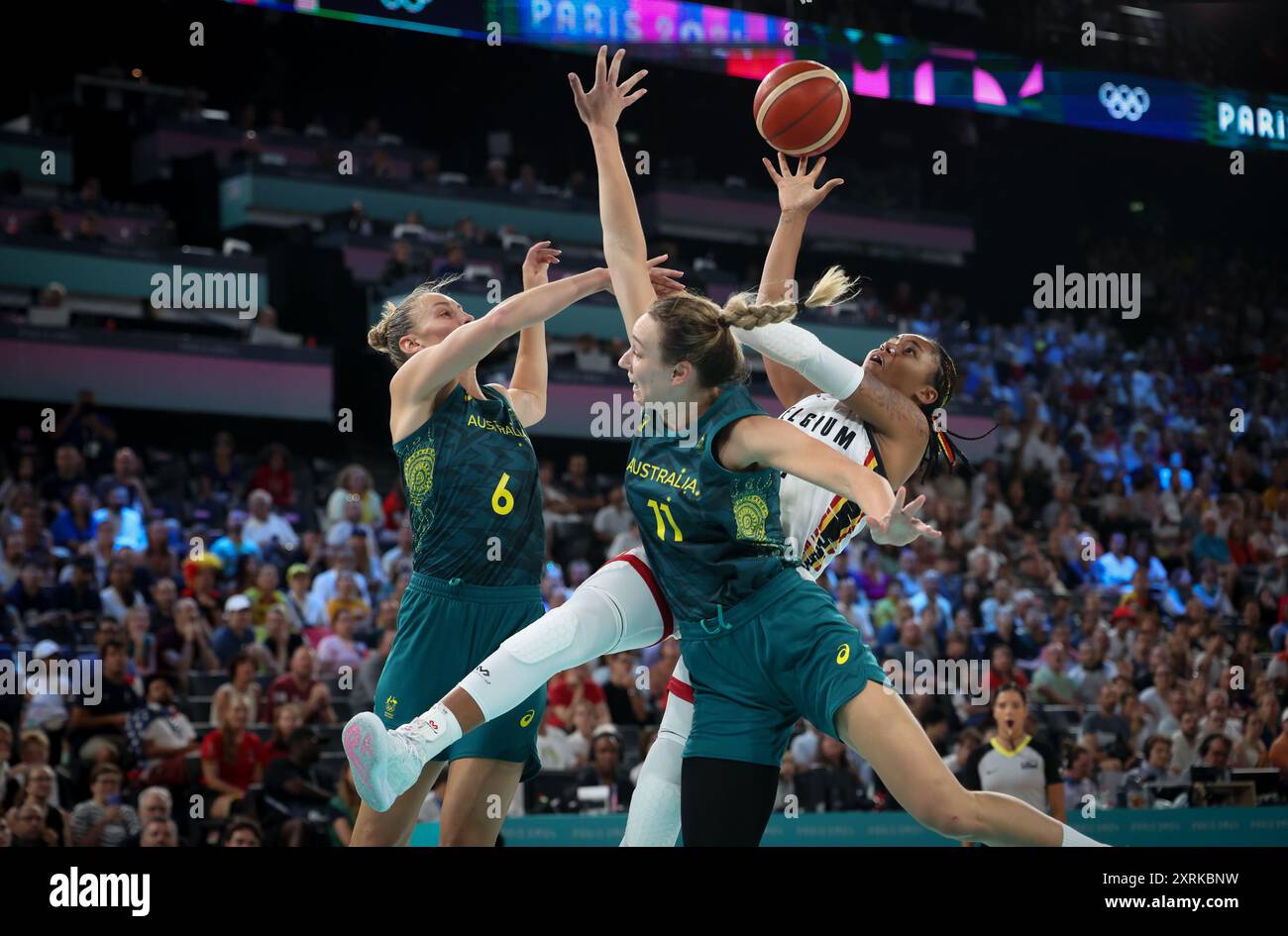 Paris, France. 11th Aug, 2024. Australia's Stephanie Talbot, Australia ...