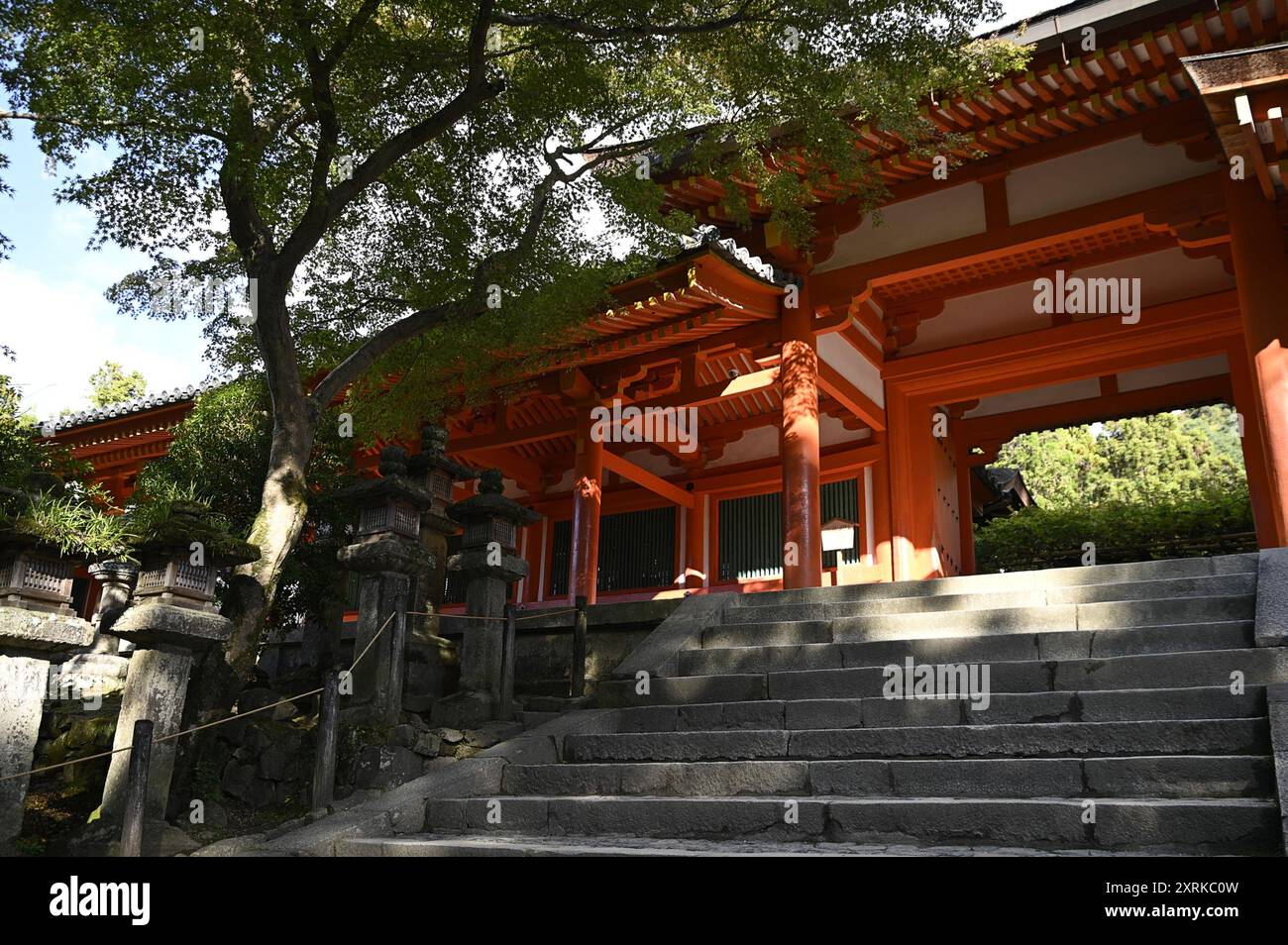 Landscape with scenic view of the Kasuga-zukuri style Honsha Chumon ...