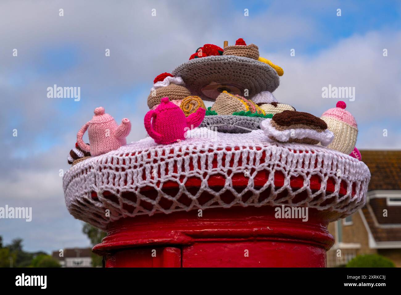 Poole, Dorset, UK. 11th August 2024. UK weather: warm with sunny ...