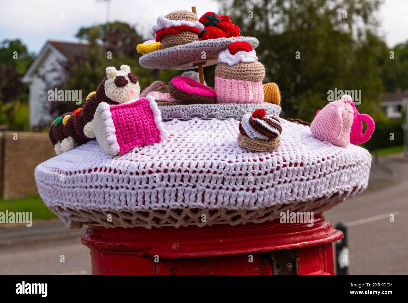 Poole, Dorset, UK. 11th August 2024. UK weather: warm with sunny ...