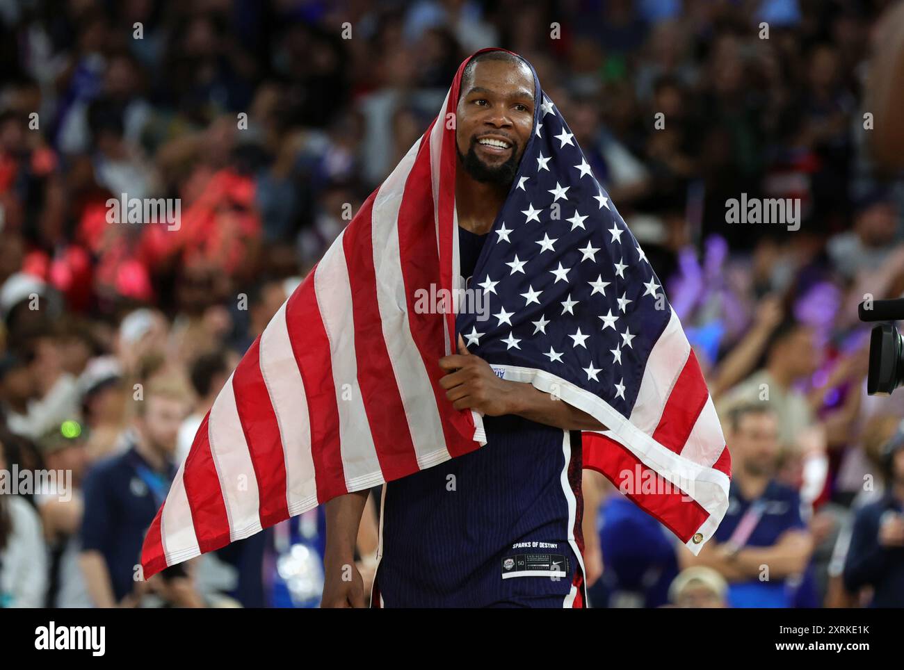 PARIS, FRANCE - AUGUST 10: Kevin Durant of United States celebrates ...