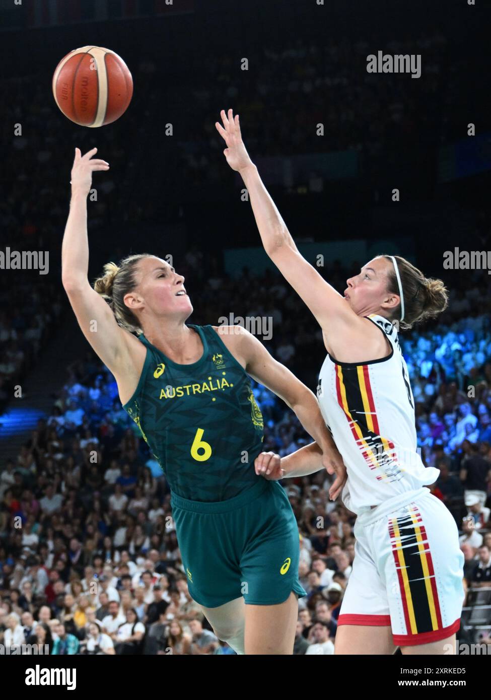 Paris, France. 11th Aug, 2024. Steph Talbot of Australia during the ...