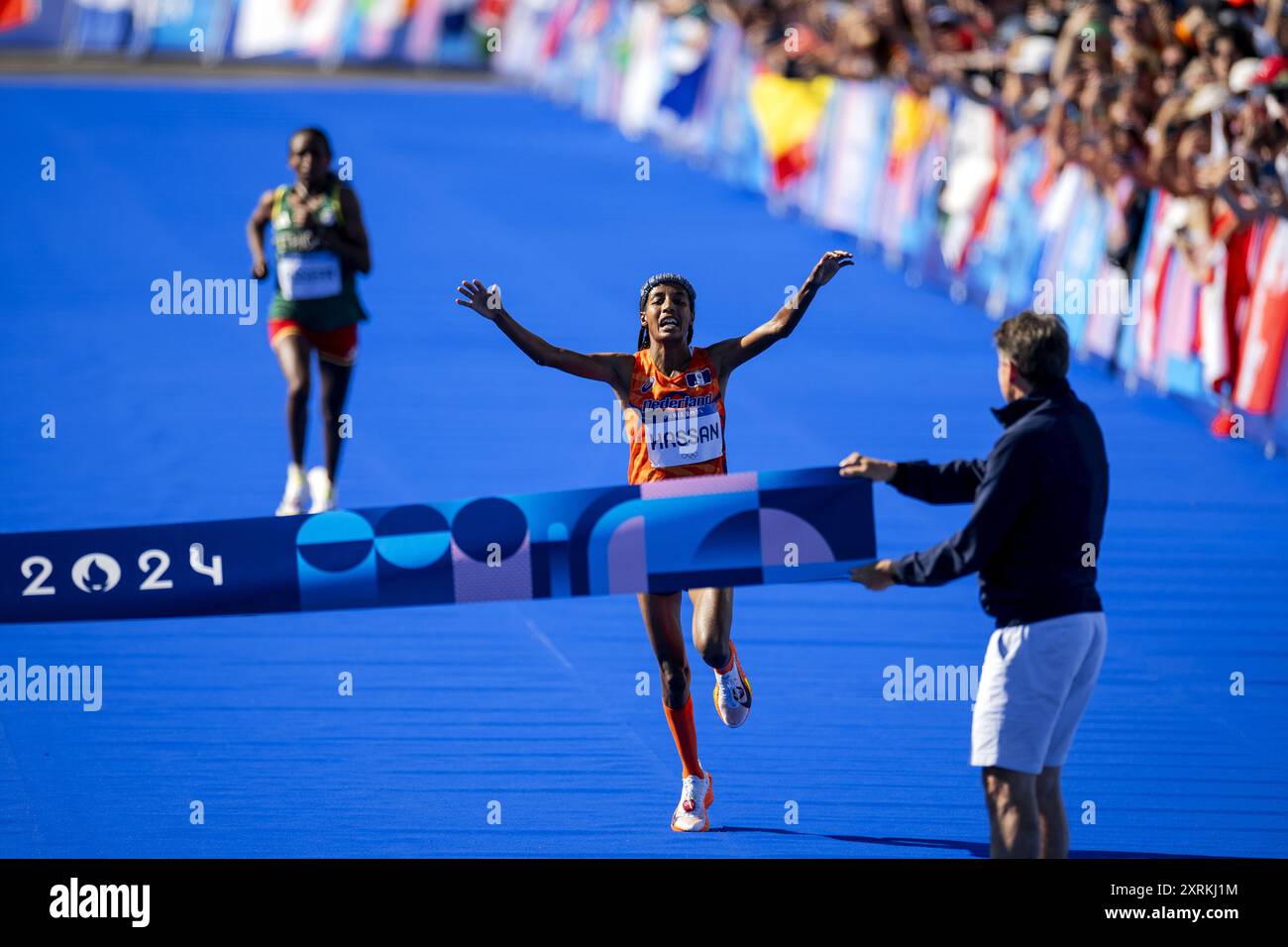 PARIS - Sifan Hassan wins the women's marathon at the Olympic Games ...