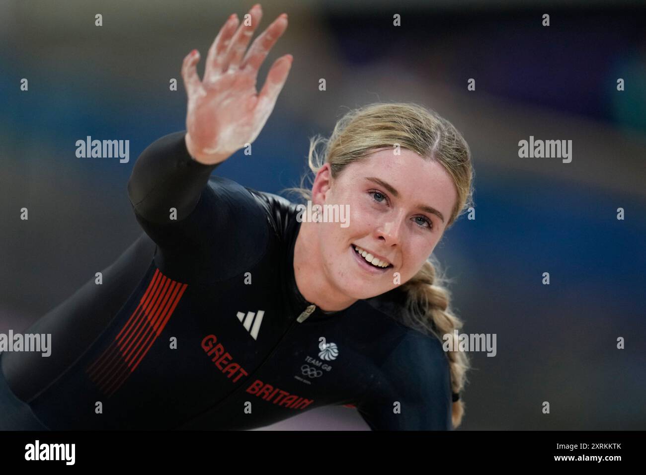 Emma Finucane of Britain celebrates winning the bronze medal in the ...