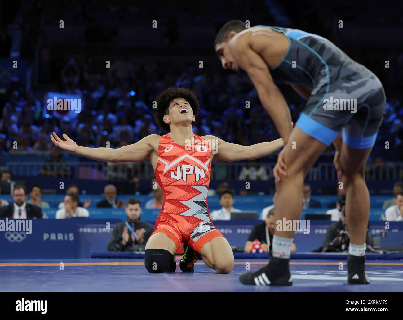 KIYOOKA Kotaro of Japan (in red) reacts after winning the gold medal of ...