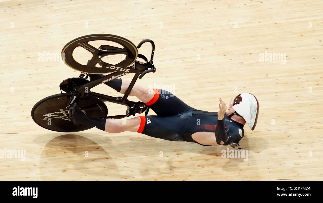 Great Britain's Jack Carlin crashes during the Men's Keirin Final at ...