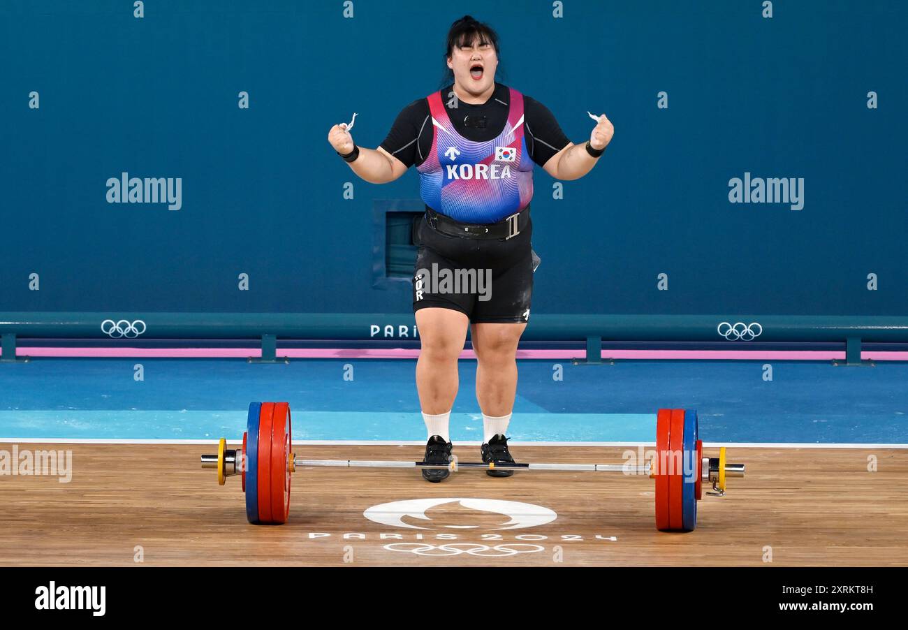 Paris, France. 11th Aug, 2024. Paris 2024 Olympic Games. Weightlifting ...