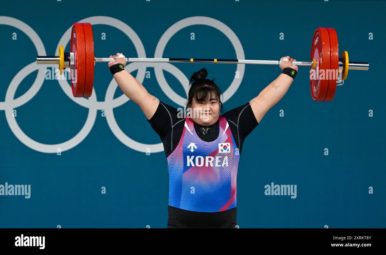 Paris, France. 11th Aug, 2024. Paris 2024 Olympic Games. Weightlifting ...