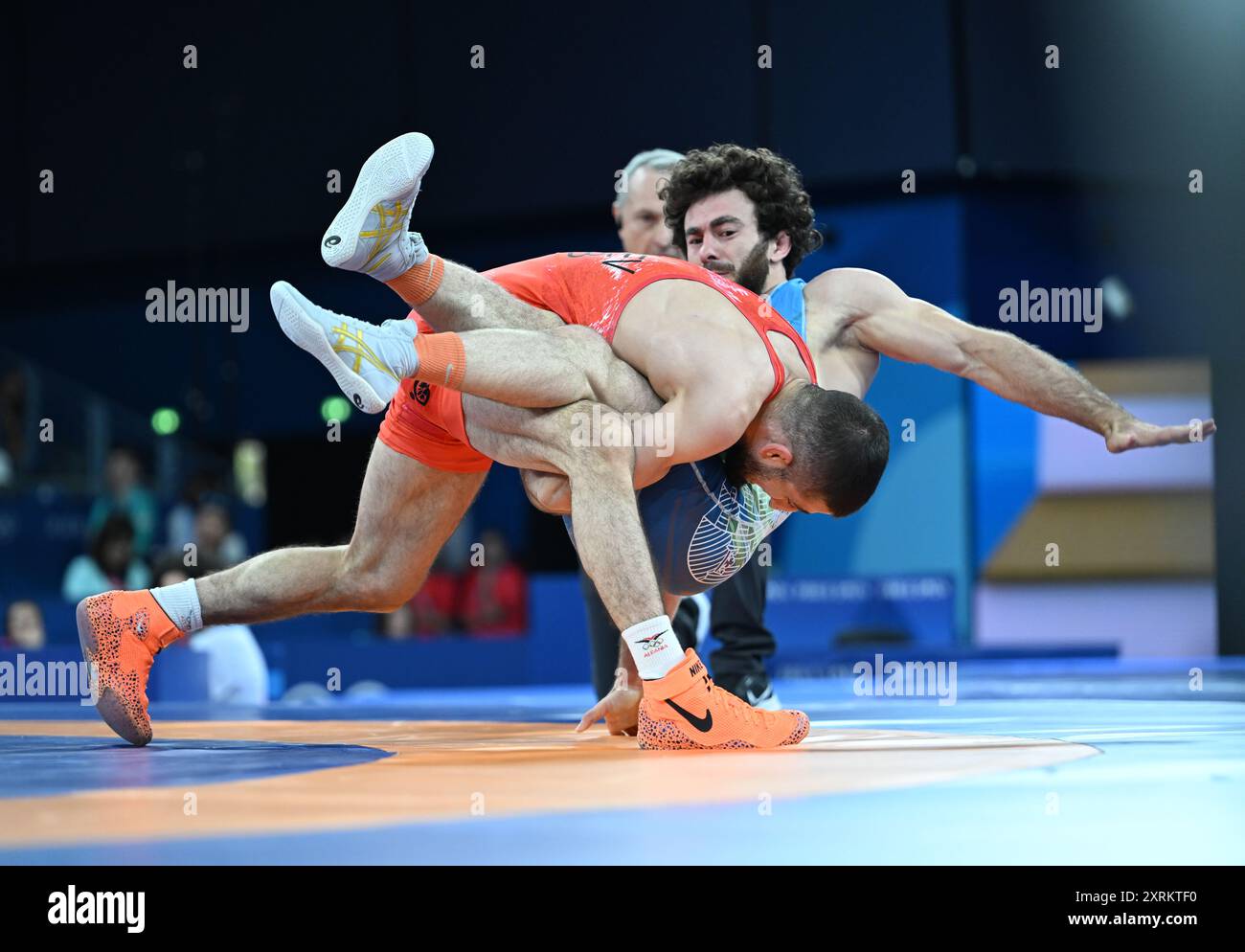 Paris, France. 11th Aug, 2024. Islam Dudaev (L) of Albania competes ...