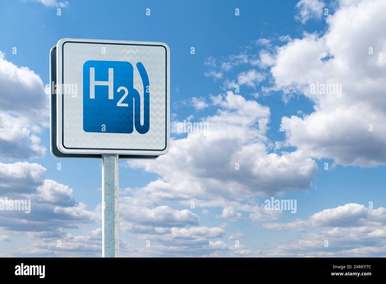 Road sign with symbol of Hydrogen filling station Stock Photo - Alamy