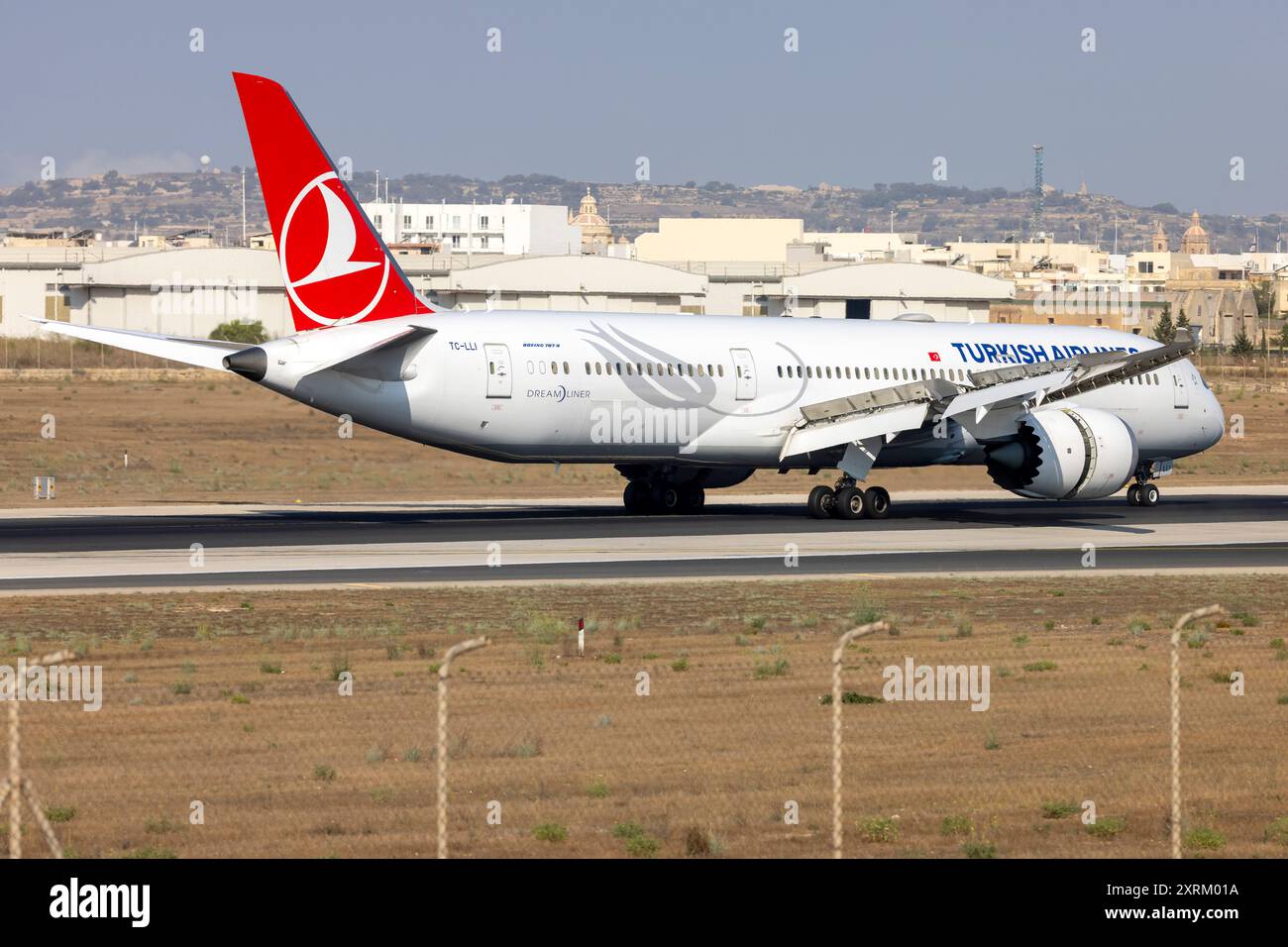 Turkish Airlines Boeing 787-9 Dreamliner (REG: TC-LLI) arriving from ...