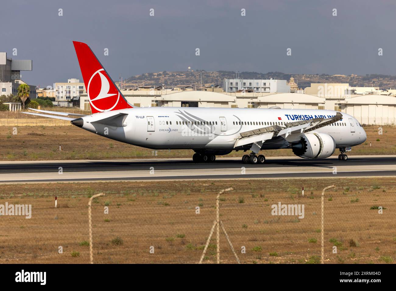 Turkish Airlines Boeing 787-9 Dreamliner (REG: TC-LLP) arriving from ...