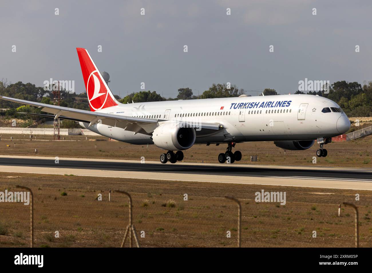 Turkish Airlines Boeing 787-9 Dreamliner (REG: TC-LLP) arriving from ...