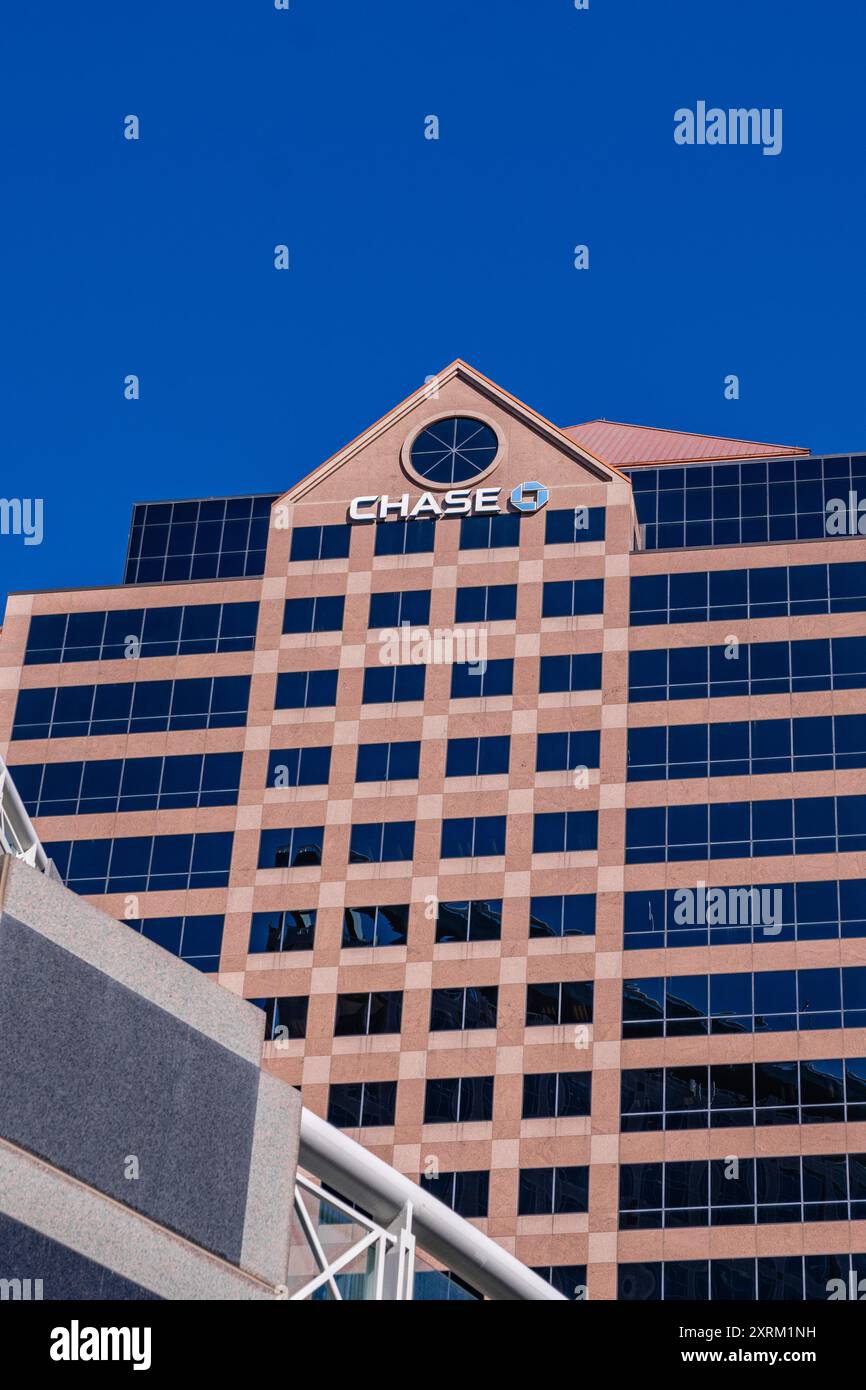 Chase bank branch hi-res stock photography and images - Alamy