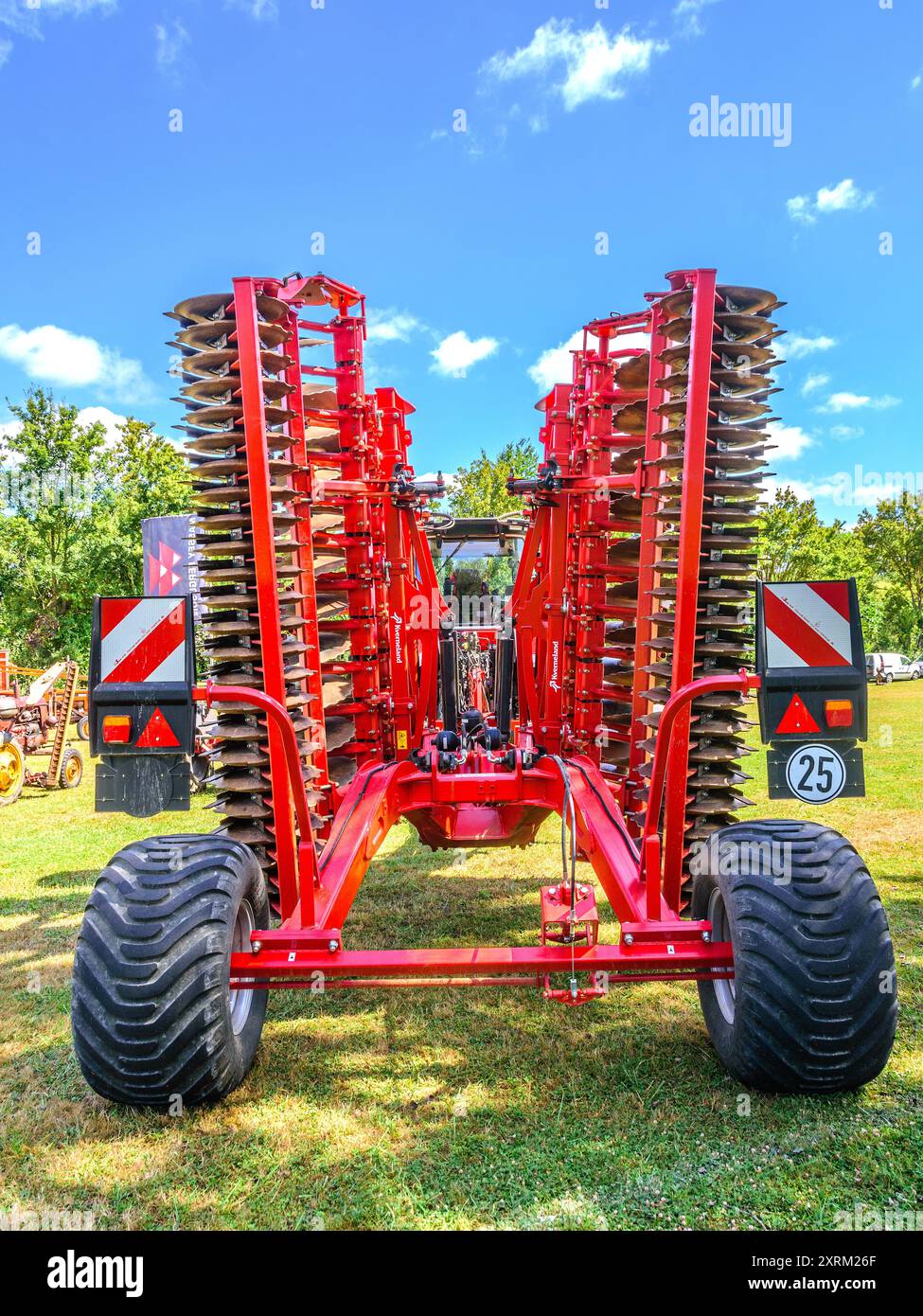Kverneland Qualidisc Pro harrow cultivator machine at country fair ...