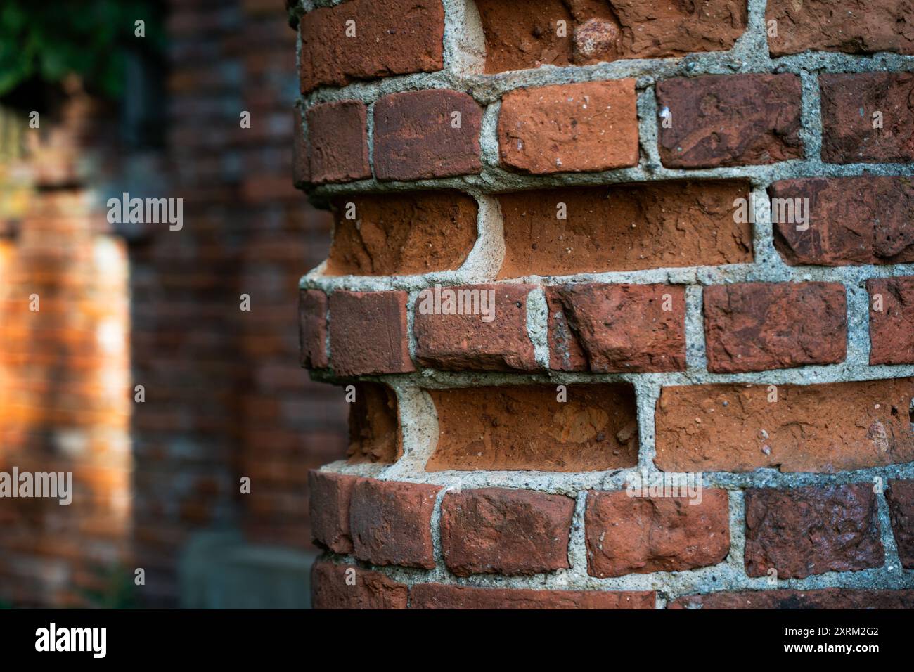 Black column concrete design hi-res stock photography and images - Alamy