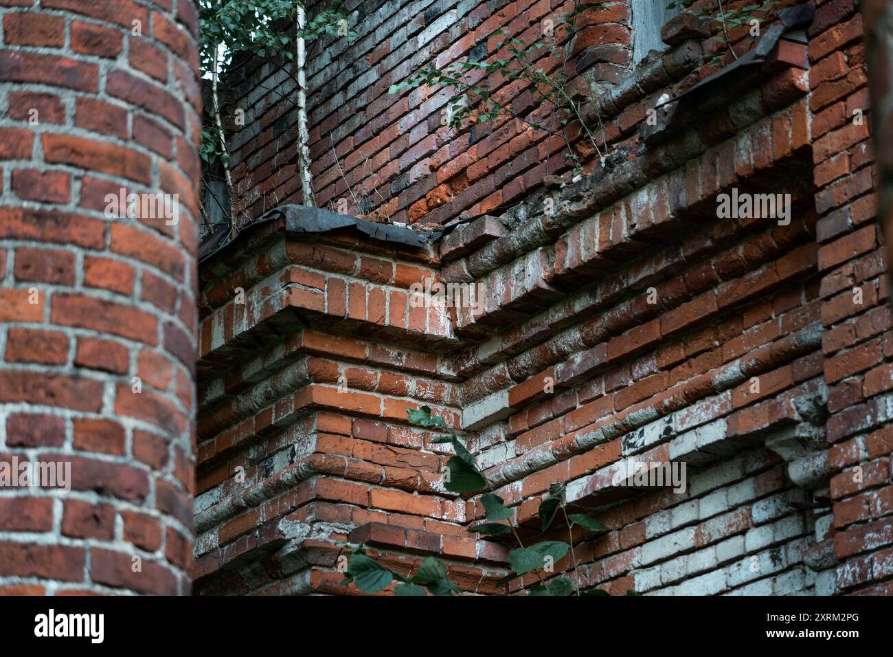 Red Brick wall of the stable, built in the 19th century Stock Photo - Alamy