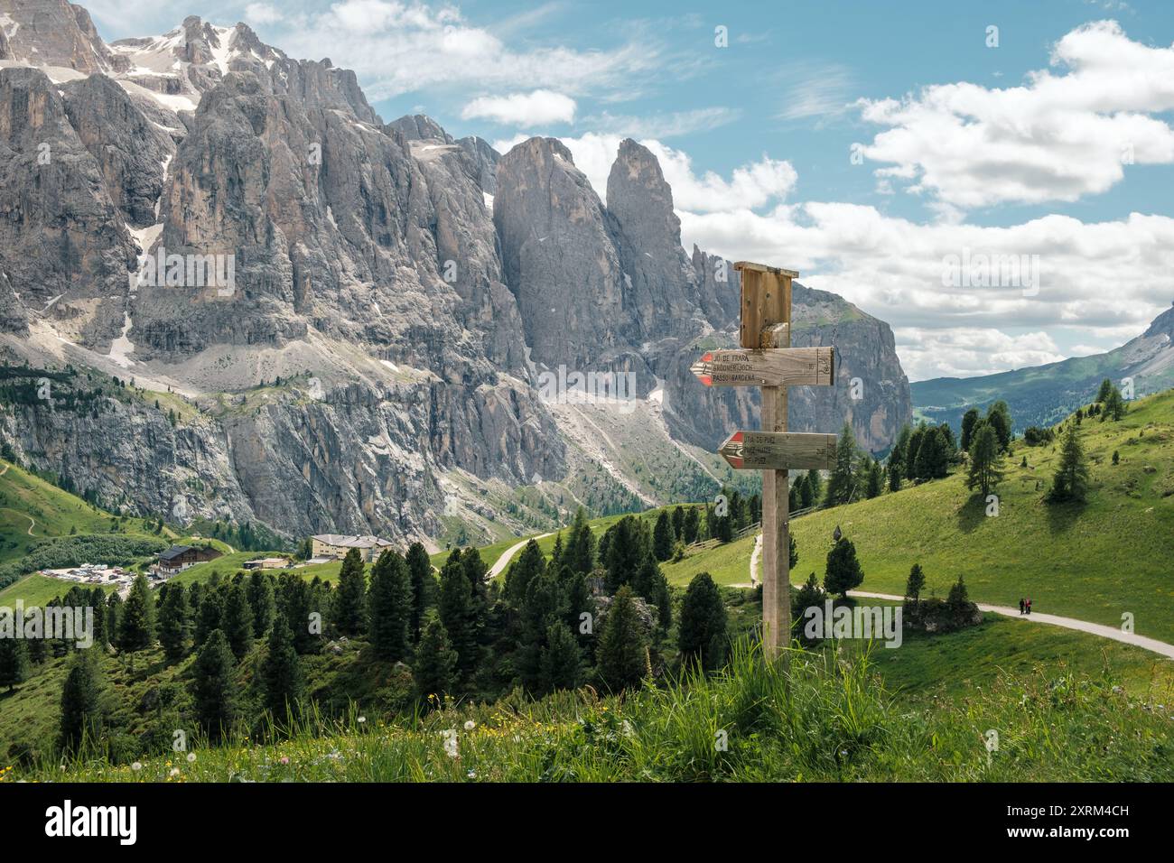 Passo gardena hi-res stock photography and images - Alamy