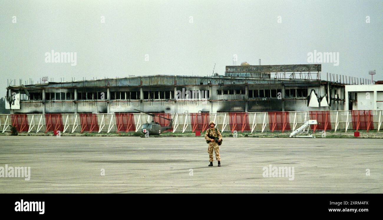 Gulf war british army 1991 hi-res stock photography and images - Alamy