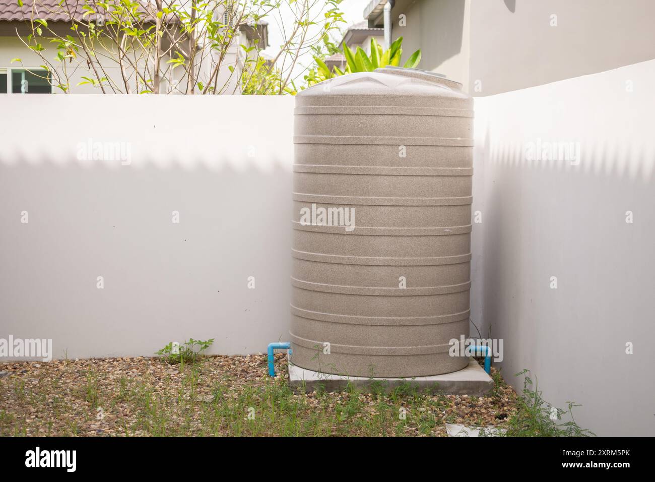 Water tank distribution construction hi-res stock photography and ...