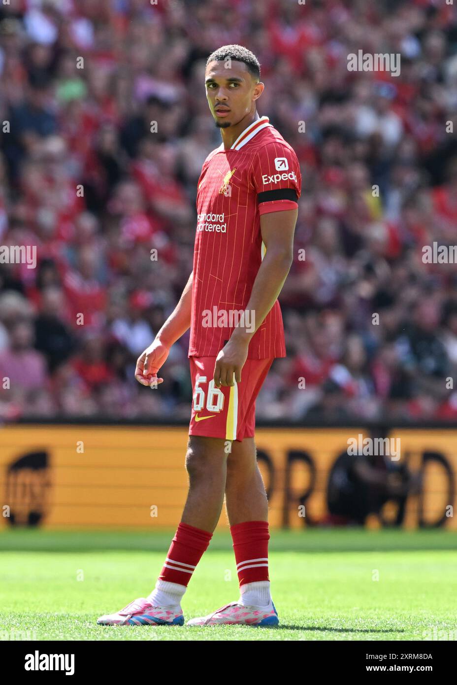 Alexander arnold liverpool 2024 hi-res stock photography and images - Alamy