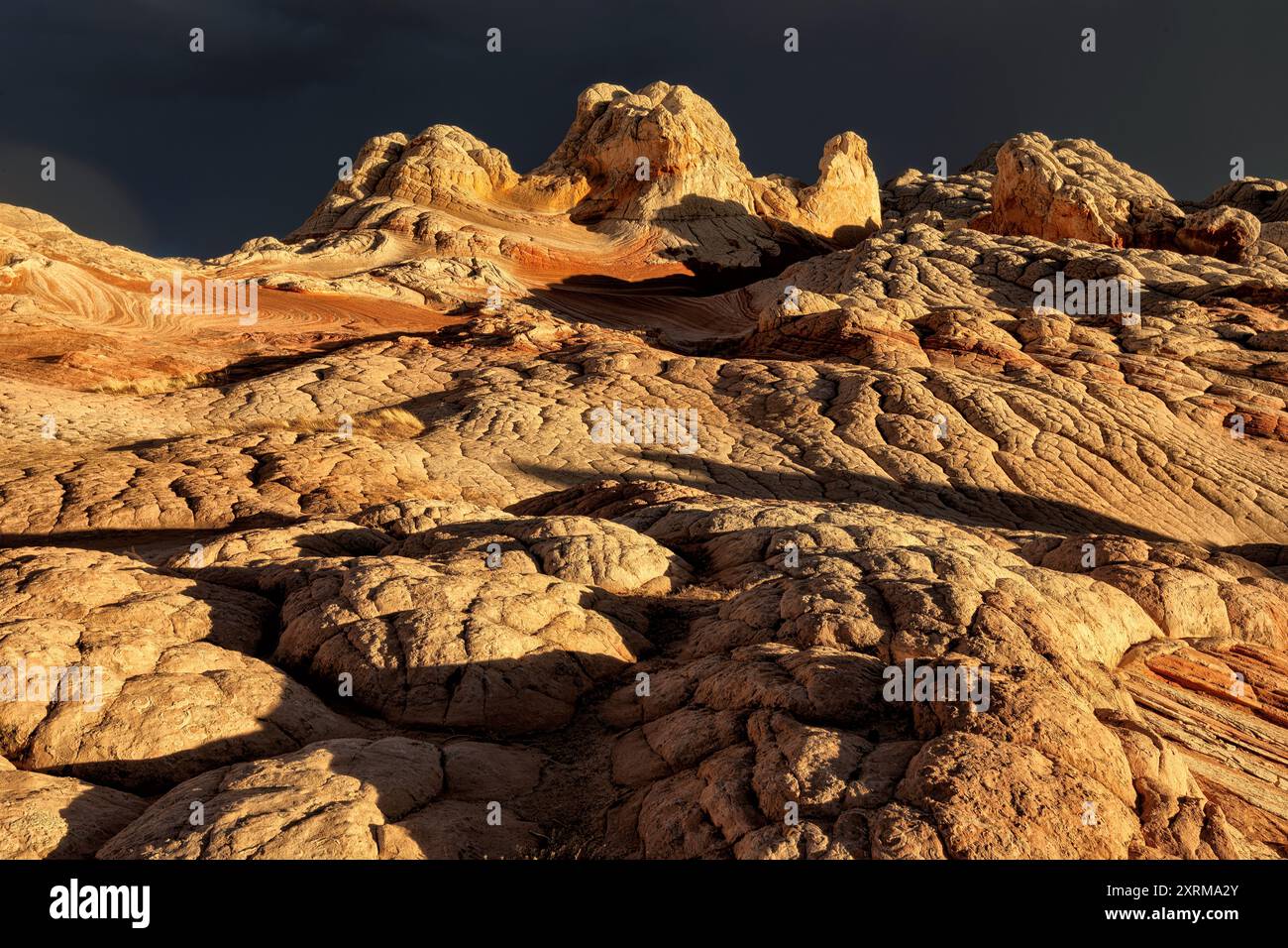 Beautiful Sunset in rock formation in White Pocket, Vermilion Cliffs ...