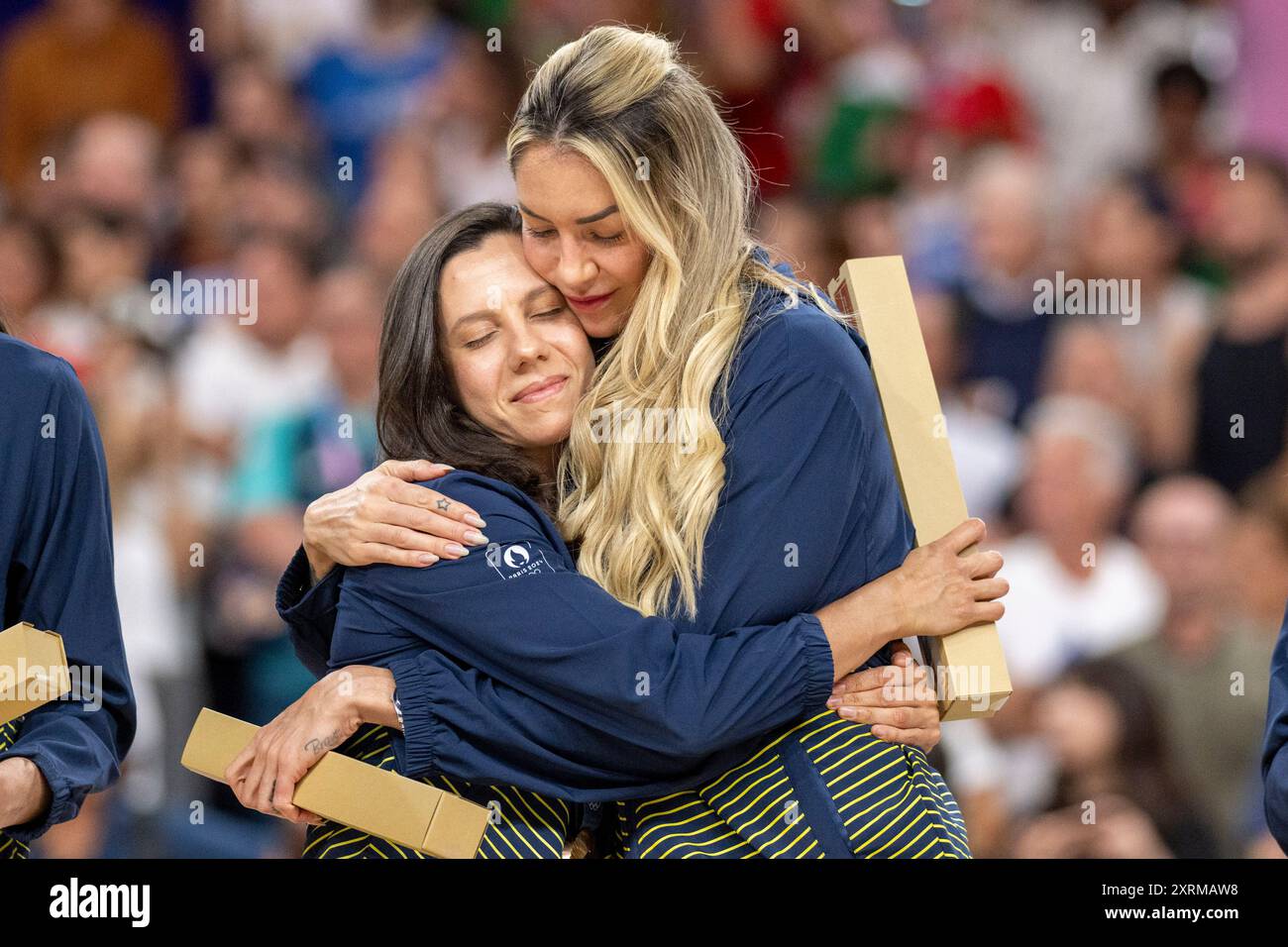 Paris olympics womens volleyball hi-res stock photography and images ...