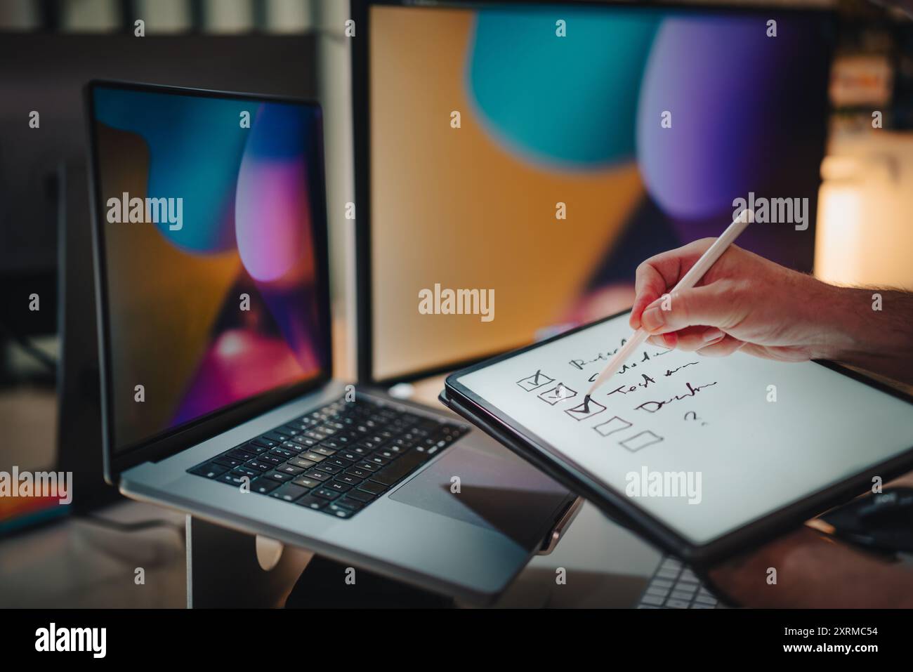 Graphic tablet checklist. Performing project tasks. Home studio ...