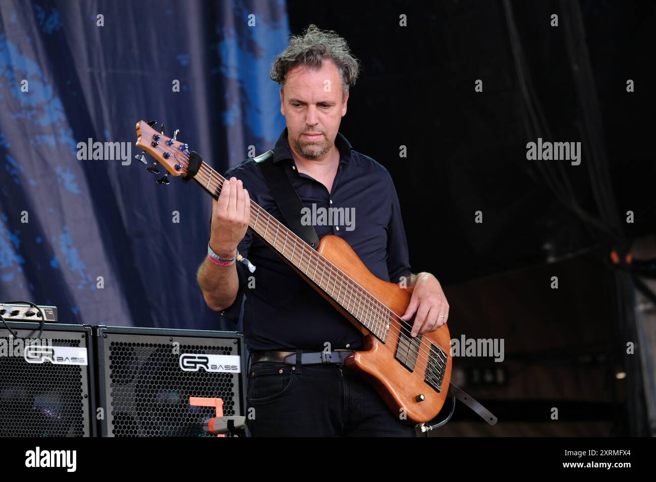 Wiiliamscot, UK. 10th Aug, 2024. Udo Pannekeet bass player with Dutch ...