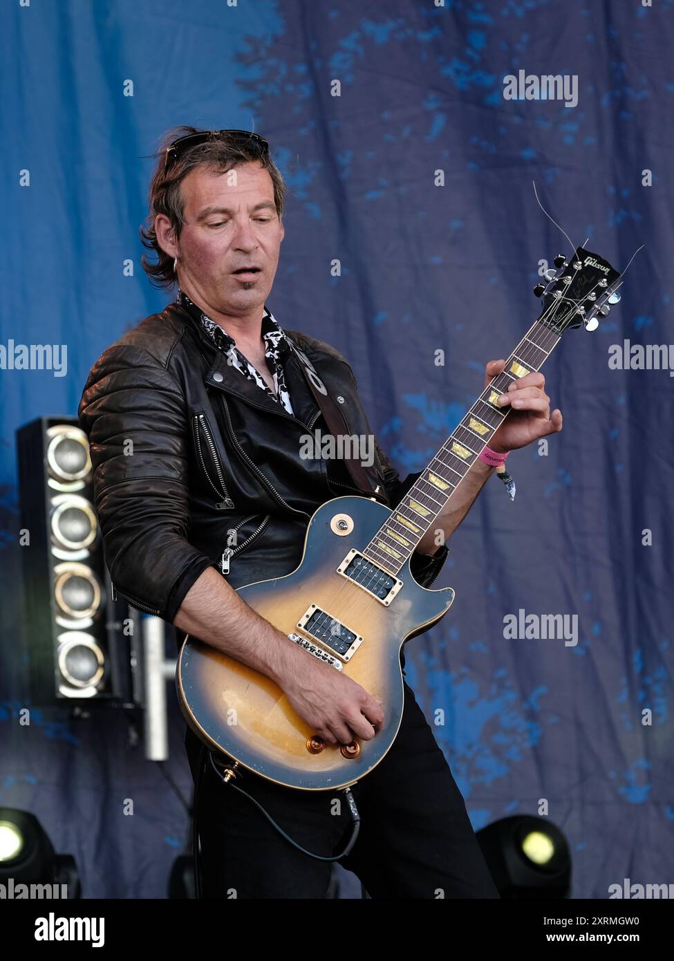 Wiiliamscot, UK. 10th Aug, 2024. Menno Gootjes guitarist with Dutch ...
