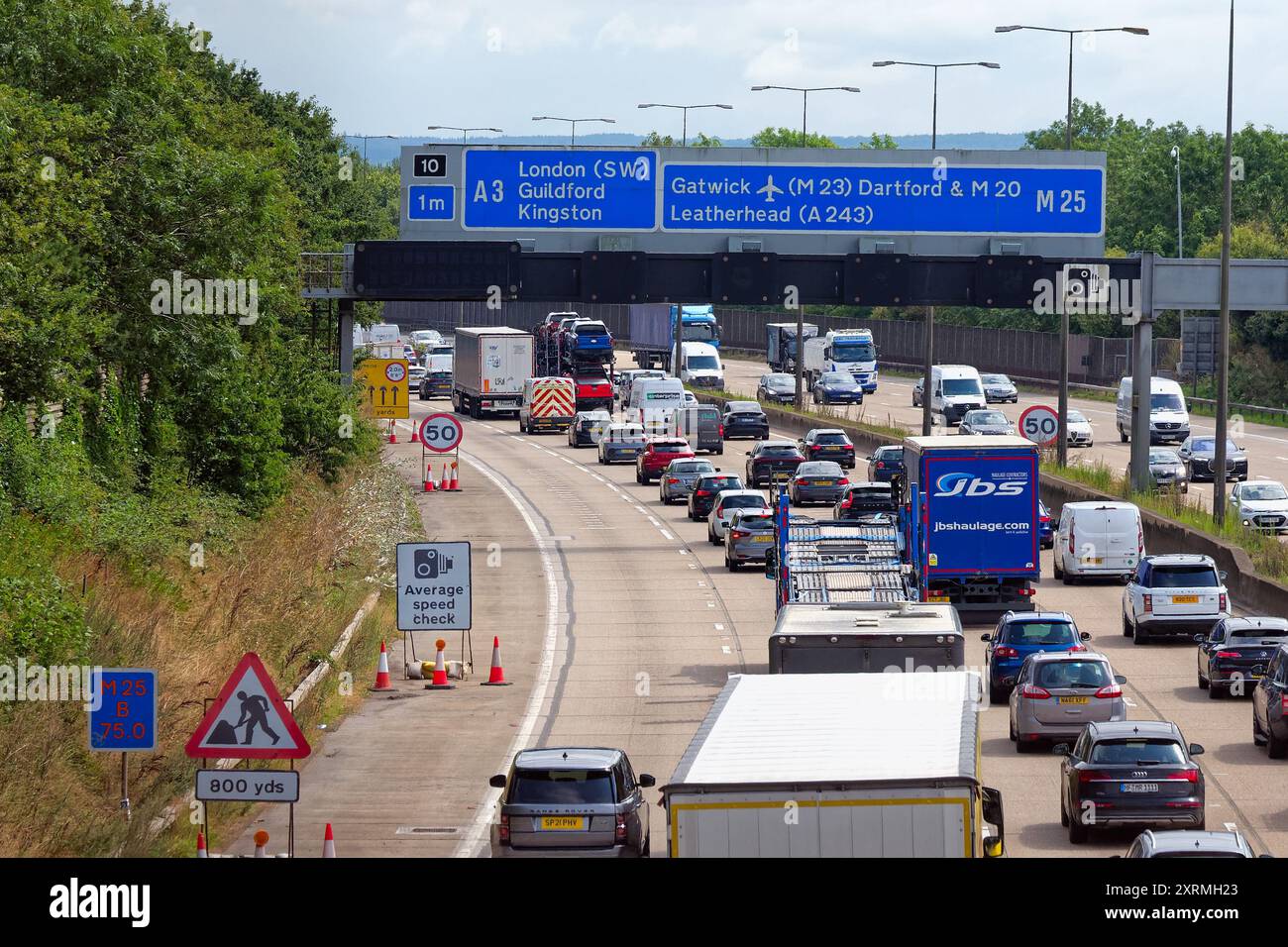 Heavy anti clockwise traffic on the approach to the roadworks at ...