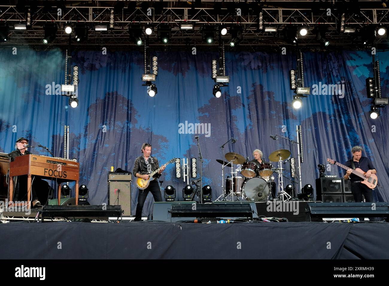 Wiiliamscot, UK. 10th Aug, 2024. (L-R) Thijs van Leer, Menno Gootjes ...