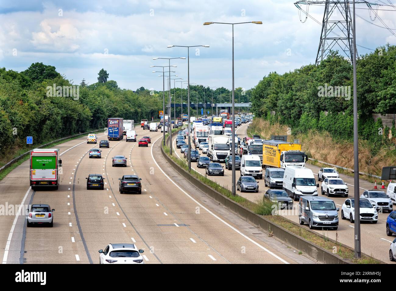 Heavy anti clockwise traffic on the approach to the roadworks at ...