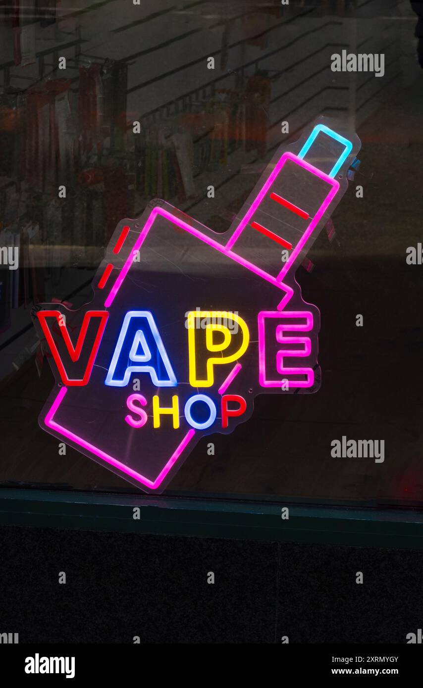 Vape shop sign Stock Photo - Alamy
