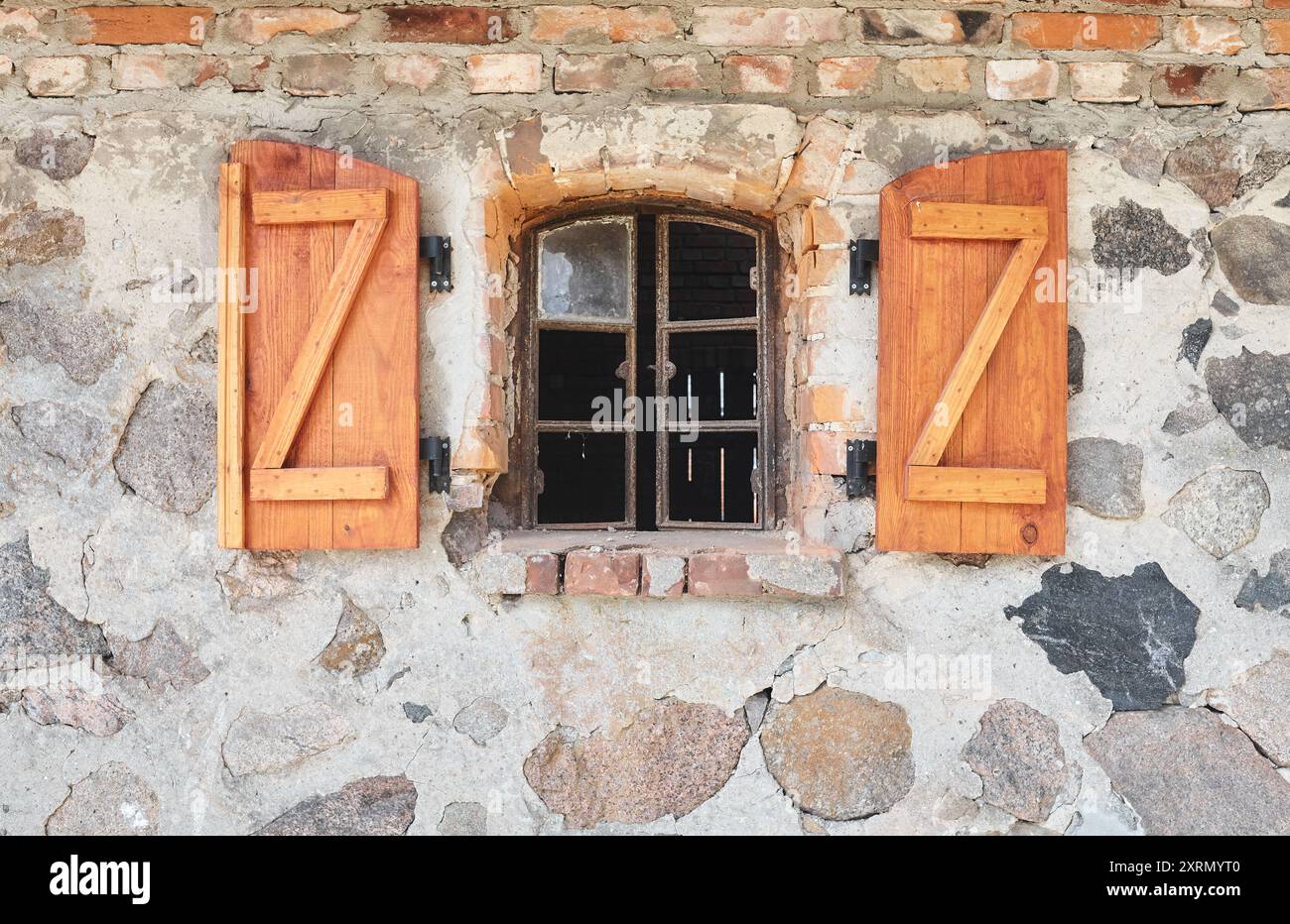 An old wall with an open window Stock Photo - Alamy