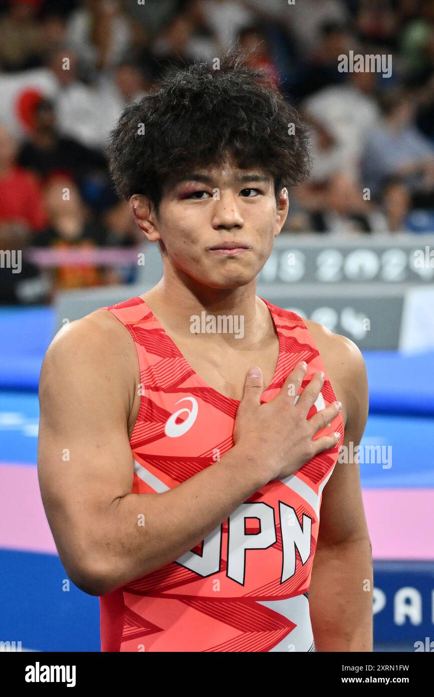 Wrestling mens hi-res stock photography and images - Alamy