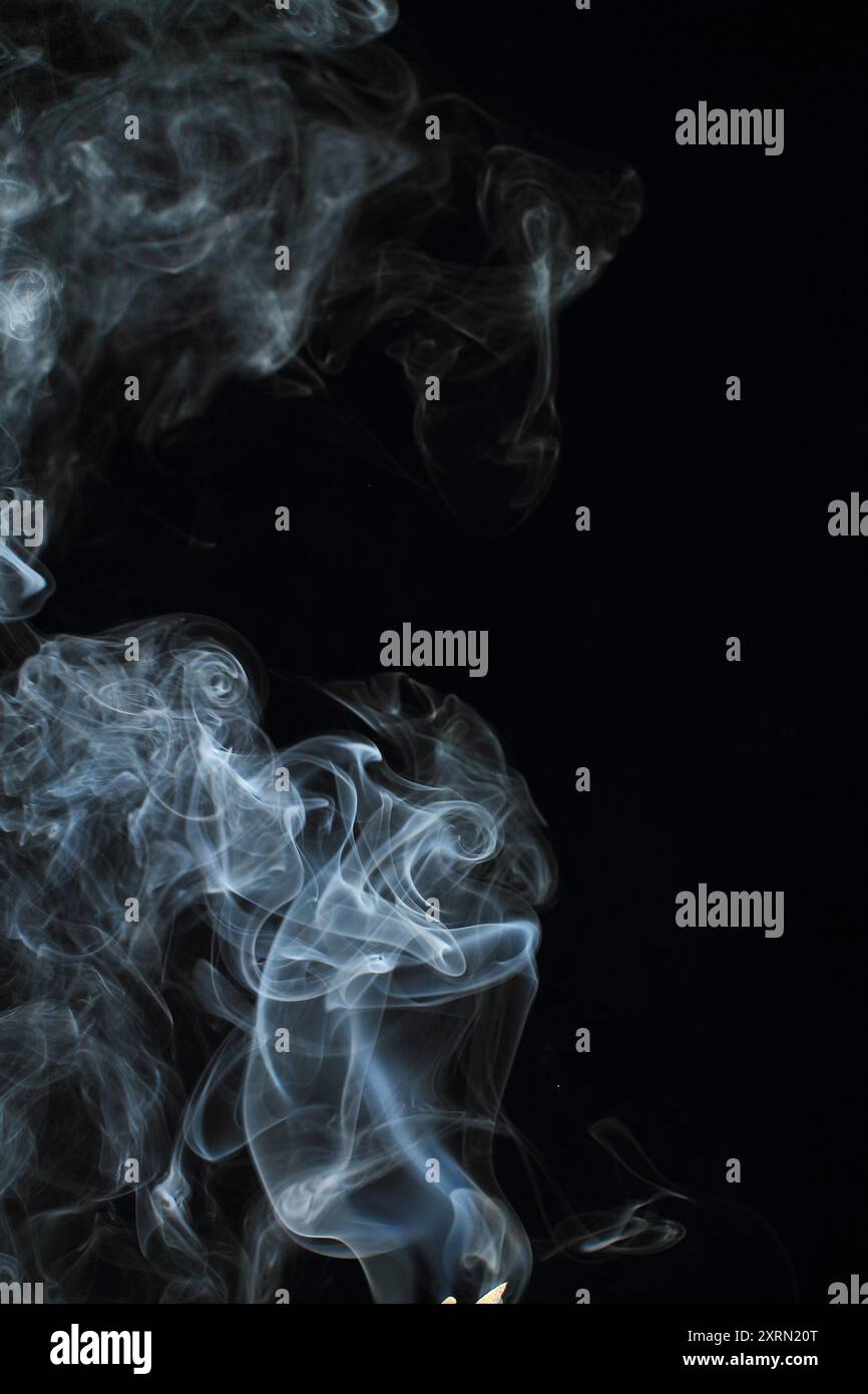 Abstract white smoke texture moves on black background Plume of smoke ...