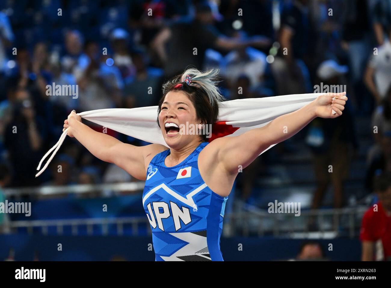 CAGAMI Yuka (JPN) Japan celebrates the Gold Medal with the Japan Flag ...
