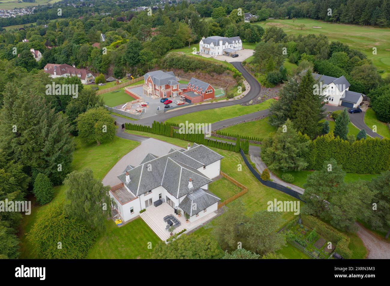 Luxury houses viewed from above in Kilmacolm Stock Photo - Alamy