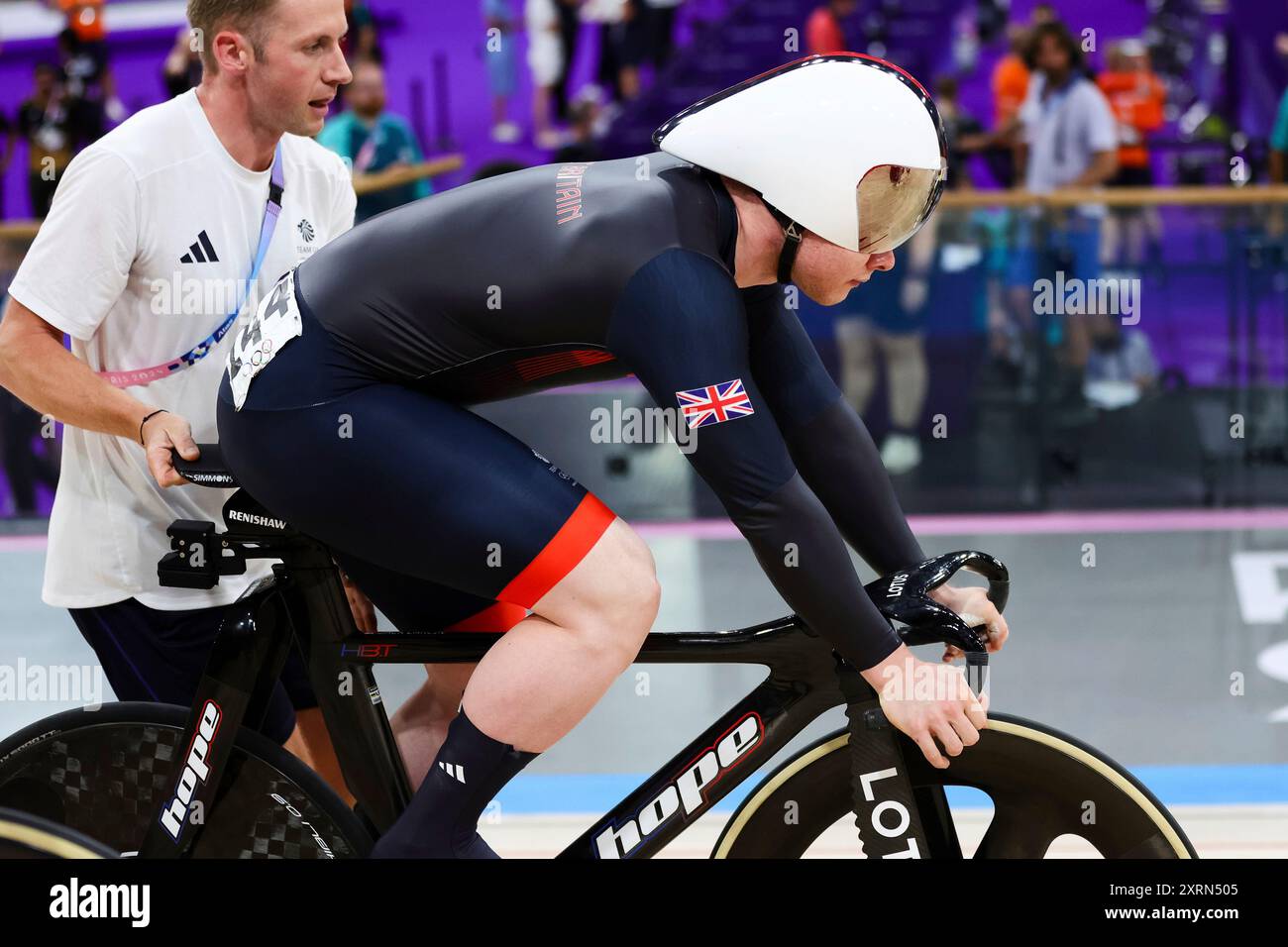 PARIS, FRANCE - AUGUST 11: Jack Carlin of Team Great Britain during ...