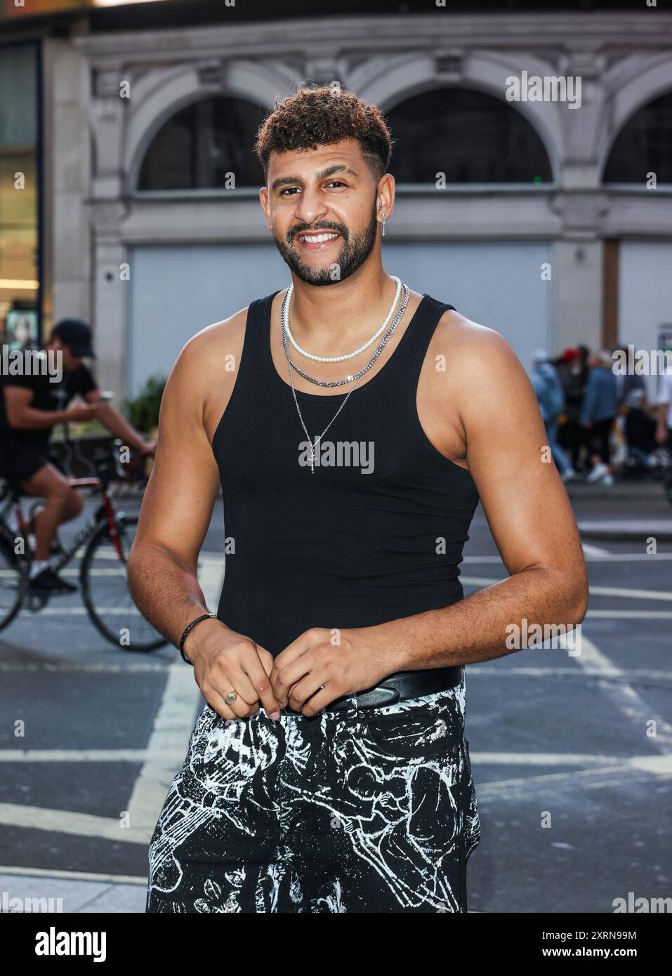Londons piccadilly hi-res stock photography and images - Alamy